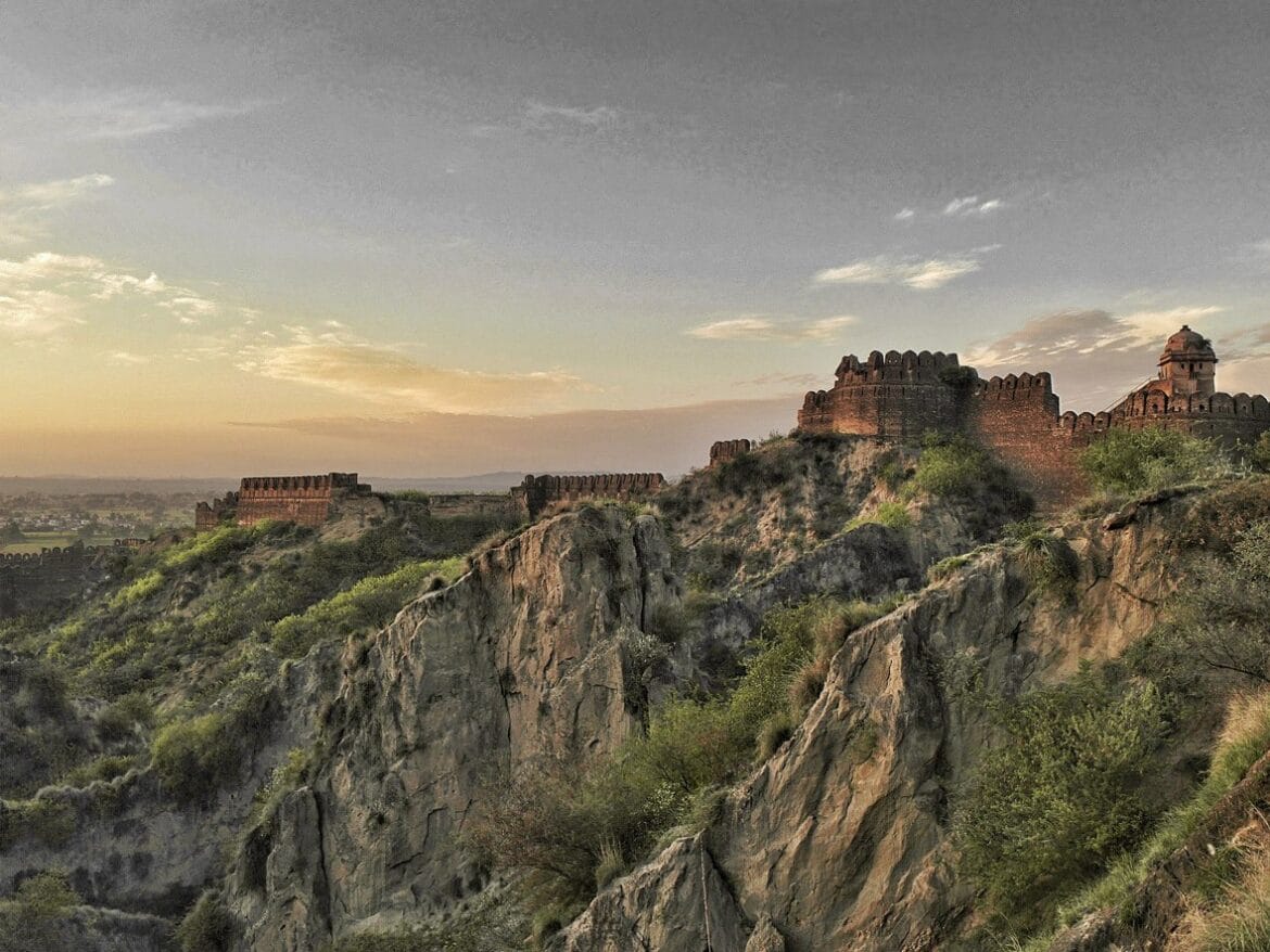 Rohtas Fort- An amazing architecture of Sher Shah Suri era | PKTags